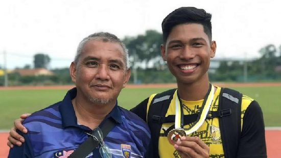 Pelari SMK Gunung Rapat, Azeem Fahmi Mahu Terus Berlatih Bersama Coach ...